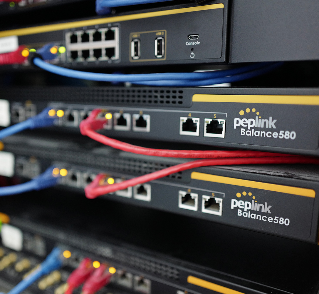 1.5Gbps Multi-WAN (5 Ports) Router Balance 580- Peplink