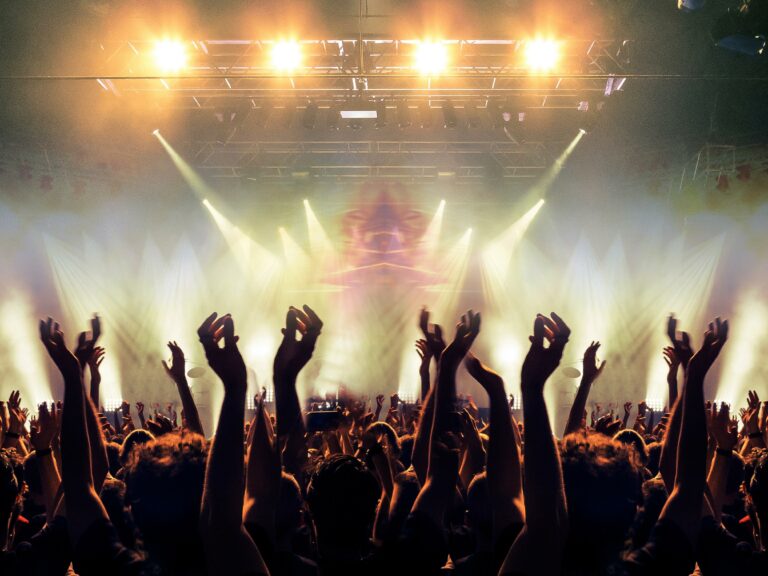 Rockstar Show Services Rocks Unbreakable Connectivity