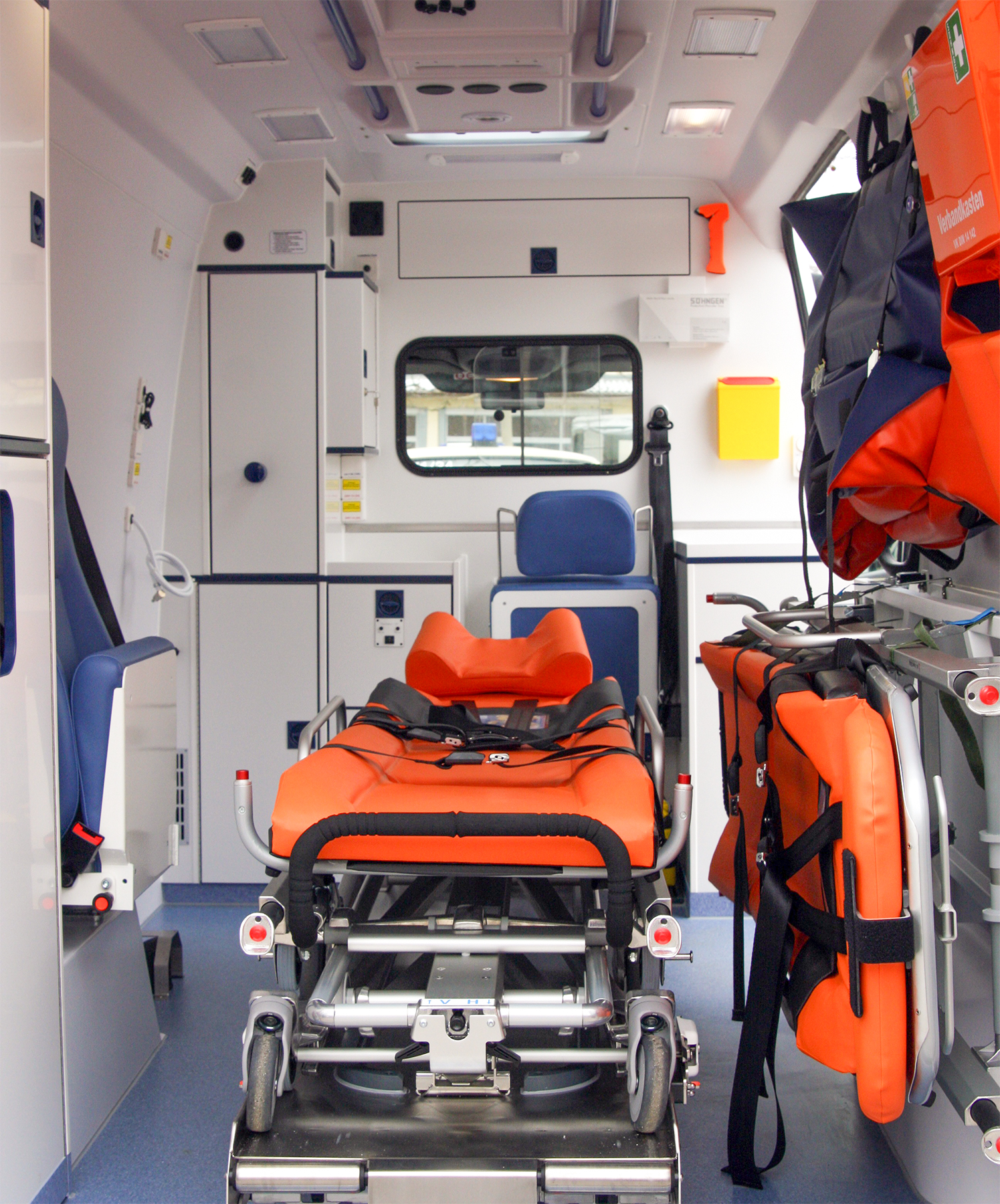 Privately Hosted Network Dispatched to Public Safety Ambulances - Peplink